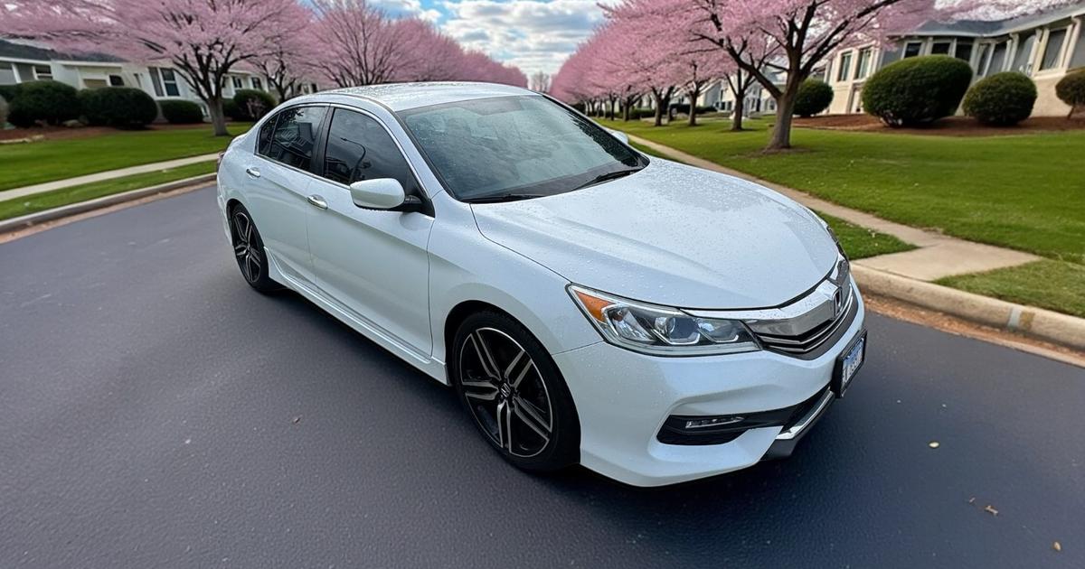 Renta de Honda Accord 2016 en Chicago, IL por Gold Coast Rentals | Turo