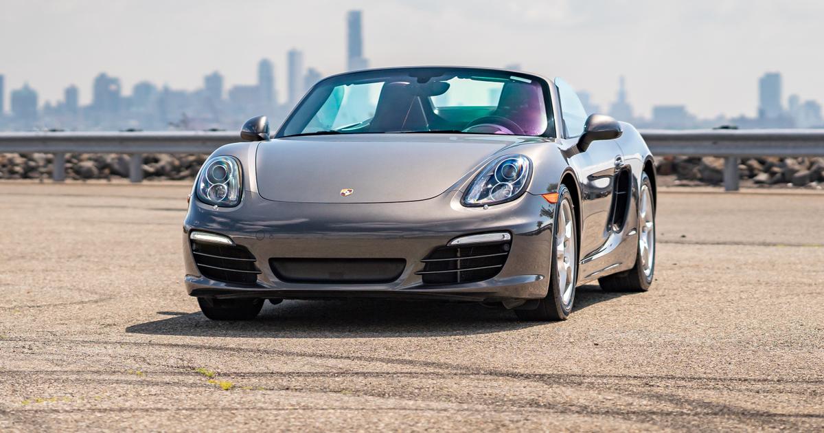 Porsche 718 Boxster 2017 rental in Bayonne, NJ by Pablo V. | Turo