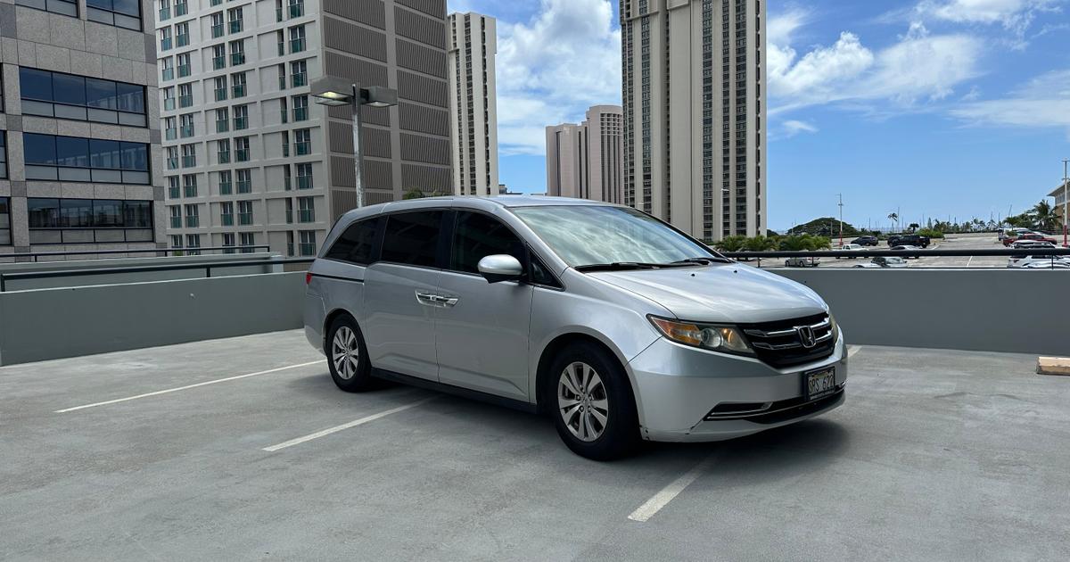 Renta de Honda Odyssey 2015 en Honolulu, HI por Matthew | Turo