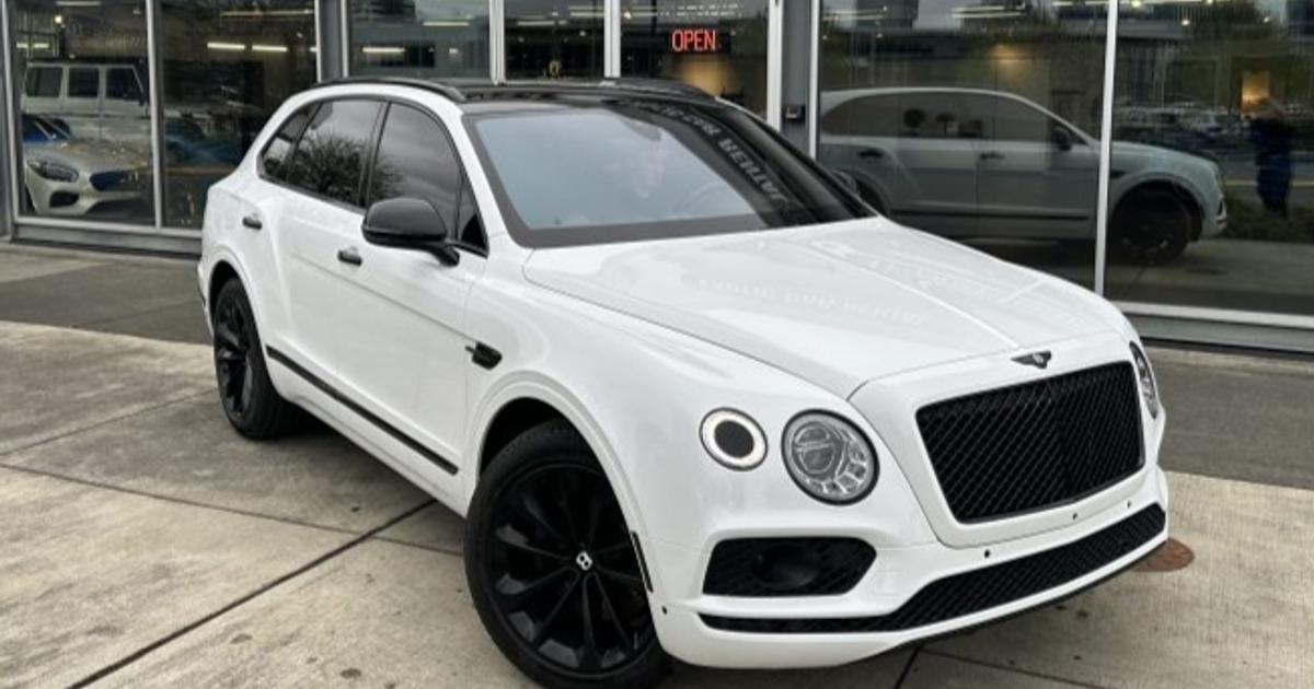 Bentley Bentayga 2017 rental in Kirkland, WA by Casey | Turo