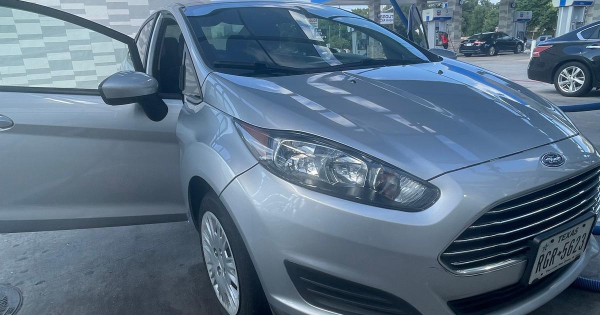 Location de Ford Fiesta 2017 à Houston (TX) par Ana C. | Turo