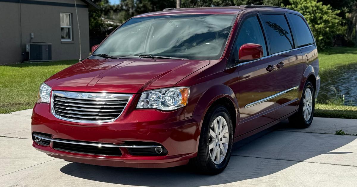 Chrysler Town & Country 2014 rental in Kissimmee, FL by Assad | Turo