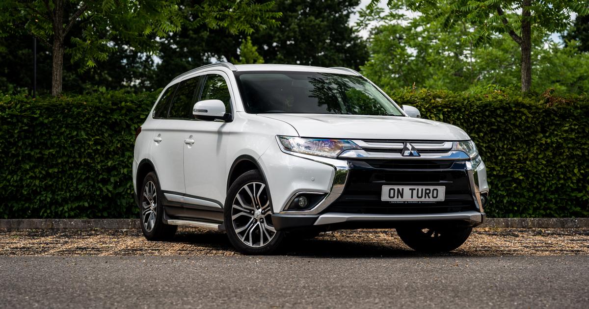 Mitsubishi Outlander 2016 rental in London, England by Godfred A. | Turo