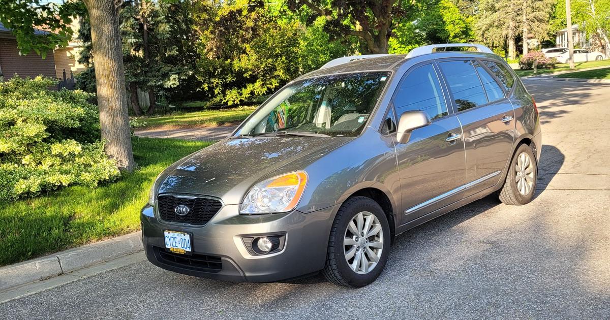 Kia Rondo 2011 rental in Toronto, ON by Ahnaf Abid H. | Turo