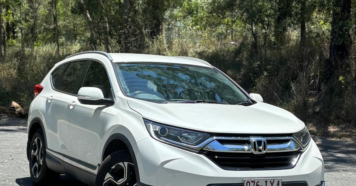 Honda CR-V 2017 rental in Carrara, QLD by Japan Auto G. | Turo