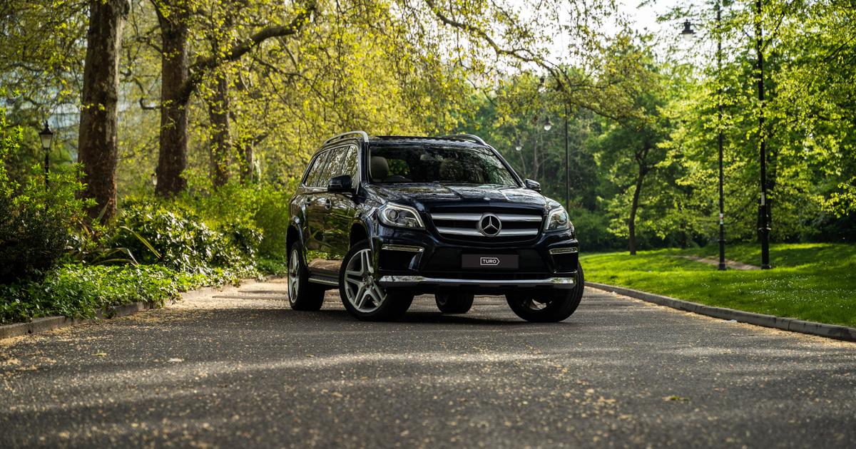 Mercedes-Benz GL-Class 2015 rental in Worcester Park, GBR by Karan ...