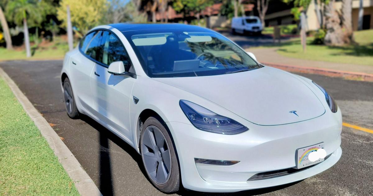 Tesla Model 3 2022 rental in Honolulu, HI by Kellie | Turo