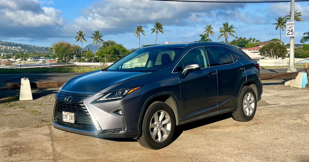 Lexus RX 2016 rental in Honolulu, HI by Bunkeath M. | Turo