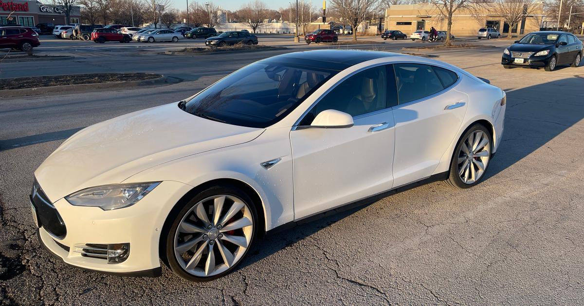 Tesla Model S 2016 rental in Iowa City, IA by Nicholas M. | Turo