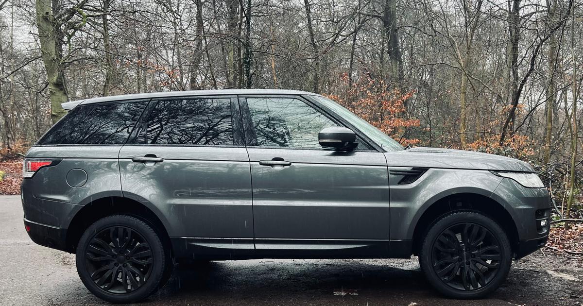 Land Rover Range Rover Sport 2013 rental in Reading, ENGLAND by Emily S ...