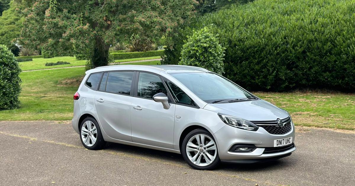 Vauxhall Zafira Tourer 2017 rental in Dundee, SCOTLAND by Apex Auto ...