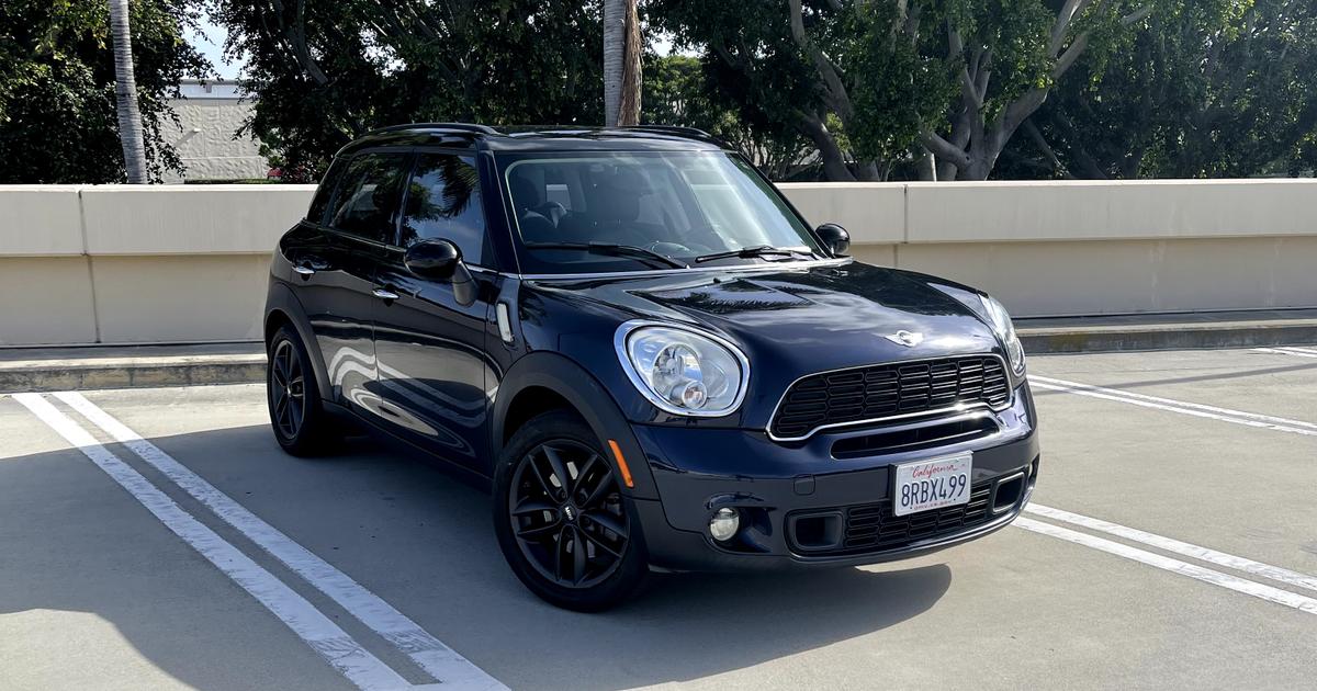 MINI Countryman 2012 rental in Irvine, CA by Tri H. | Turo