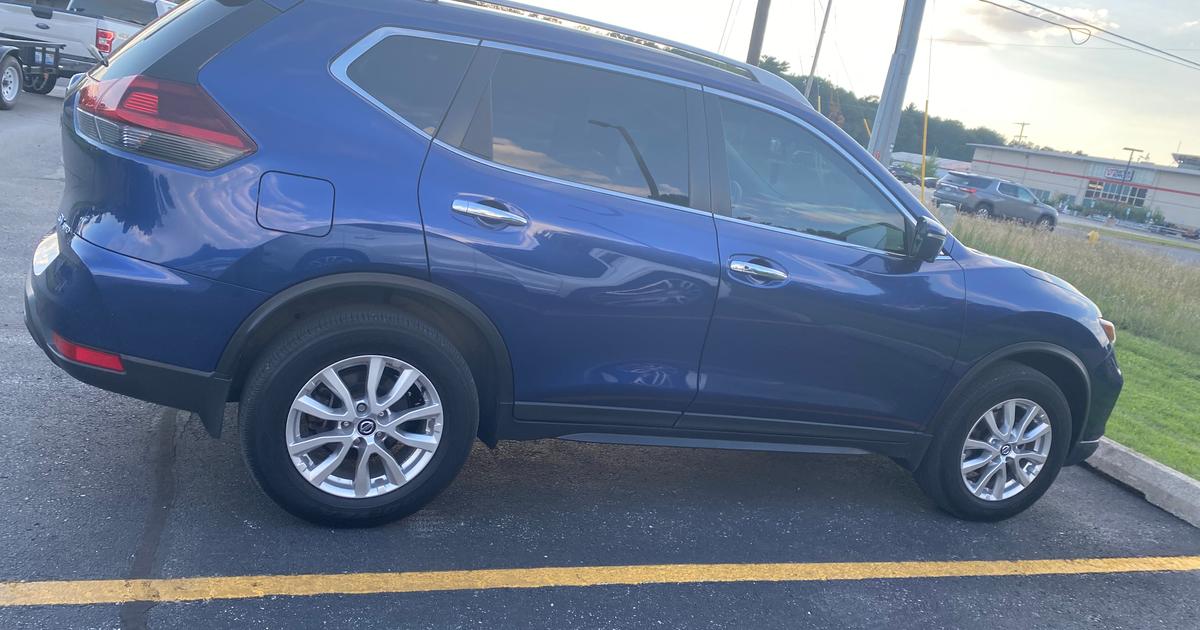 Nissan Rogue 2018 rental in Muskegon, MI by Elizabeth B. | Turo
