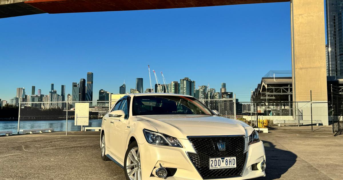 Toyota CROWN 2014 rental in Melbourne, VIC by Shabbir M. | Turo