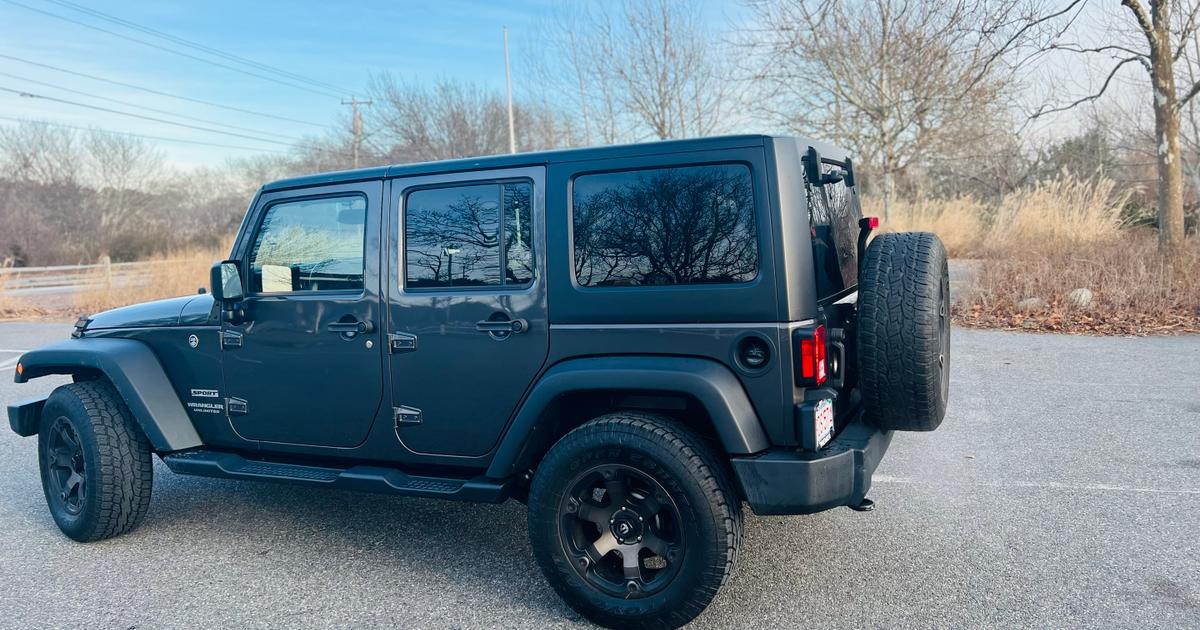 Jeep Wrangler Unlimited 2017 rental in Nantucket, MA by Gearld | Turo