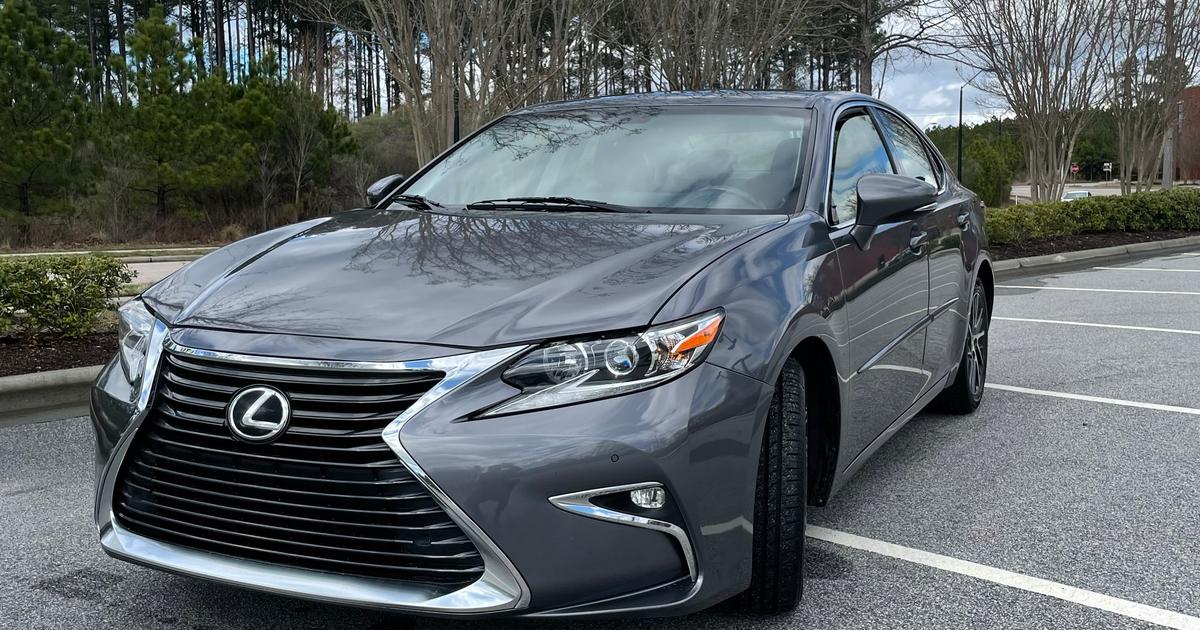 Lexus ES 2016 rental in Cary, NC by Rhonda J. | Turo