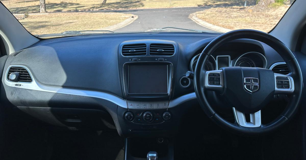 Dodge JOURNEY 2014 rental in Wanniassa, ACT by Aruna E. | Turo