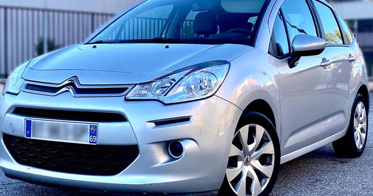 Citroen C3 2015 rental in Lyon, AUVERGNE-RHÔNE-ALPES by Fehed G. | Turo