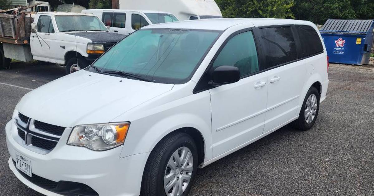 Dodge Grand Caravan 2017 rental in San Antonio, TX by William | Turo