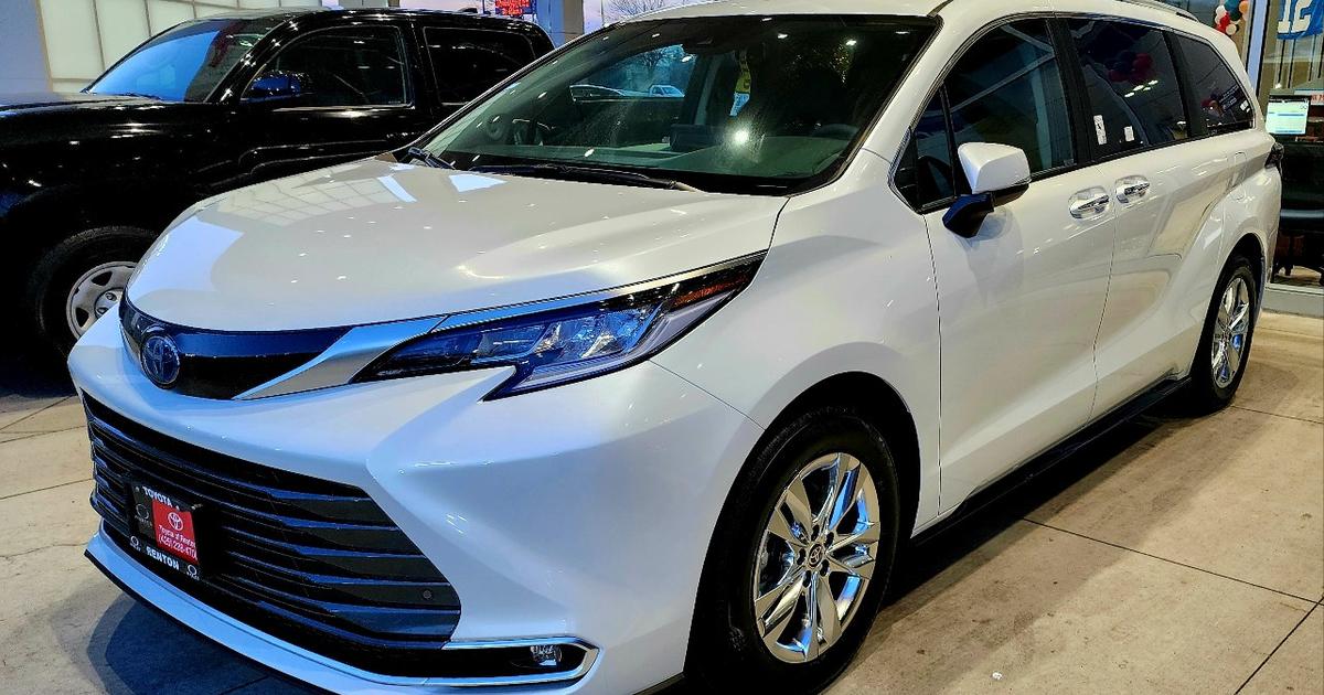 Toyota Sienna 2023 rental in SeaTac, WA by Hyunho S. | Turo