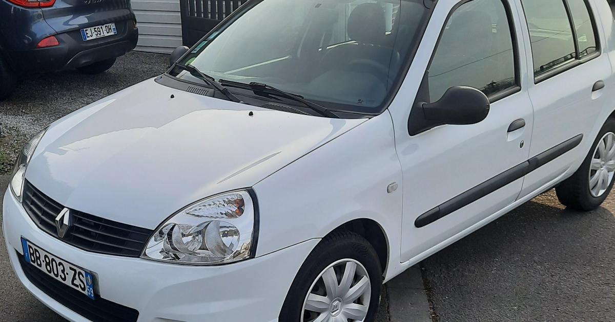 Renault CLIO CAMPUS 2010 rental in Lesquin, HAUTS-DE-FRANCE by ...