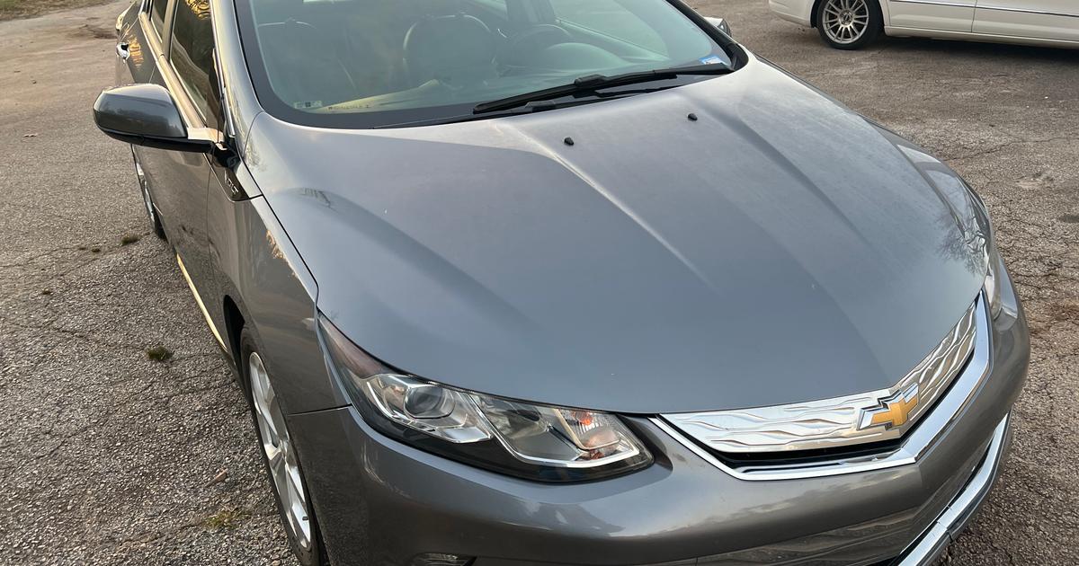 Chevrolet Volt 2018 rental in Griffin, GA by Curtis P. | Turo