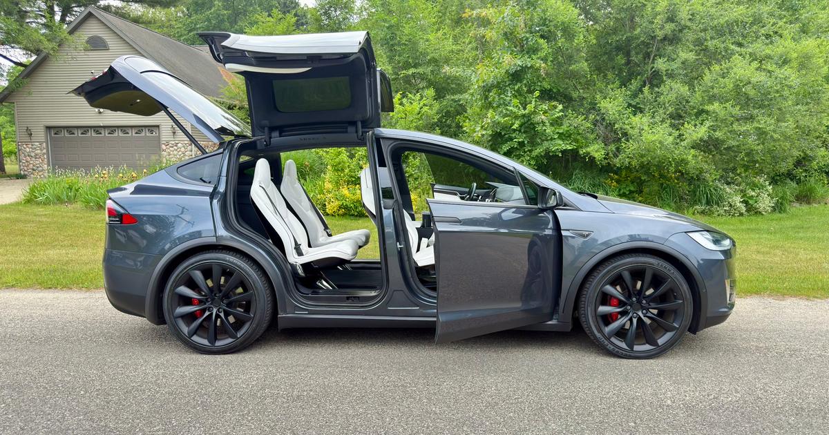 Tesla Model X 2016 rental in Wyoming, MI by Mark Y. | Turo