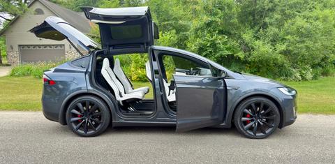 Tesla Model X 2016 rental in Muskegon, MI by D1YP L. | Turo