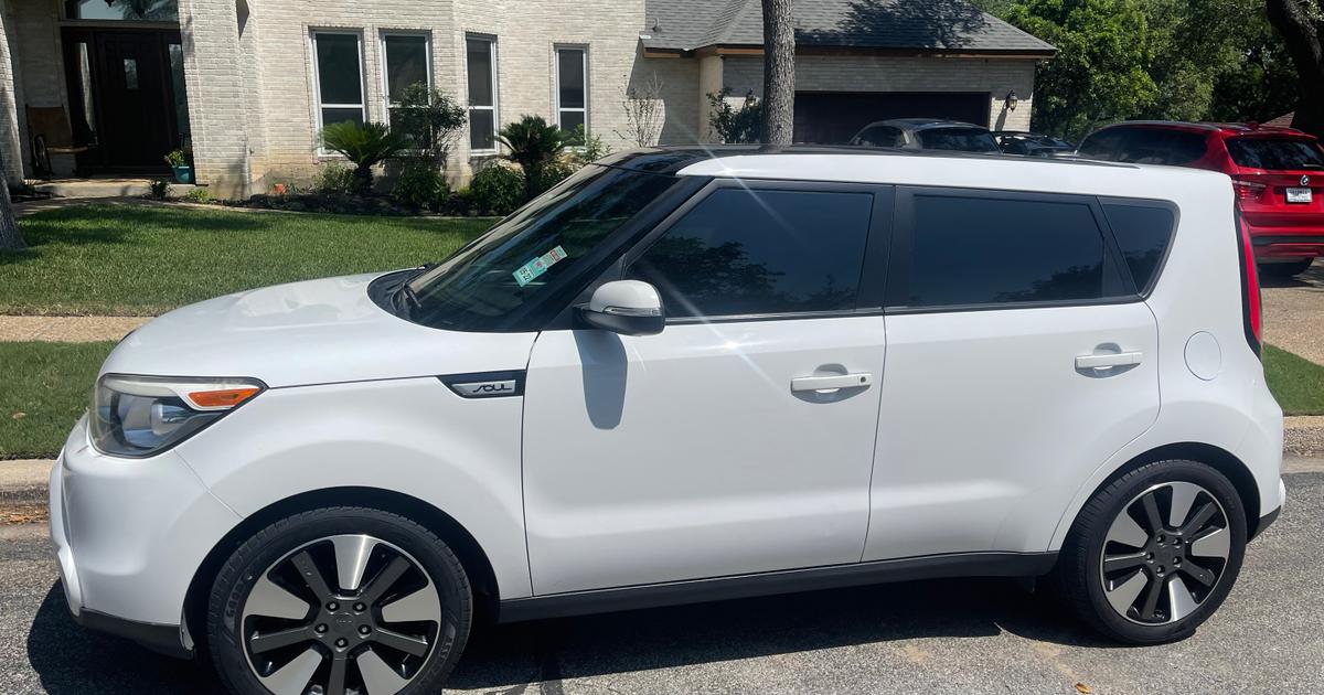 Location de Kia Soul 2015 à San Antonio (TX) par Dominick A. | Turo