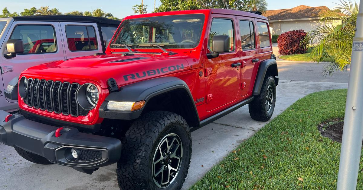 Jeep Wrangler 2024 rental in Naples, FL by Laura and Randy | Turo