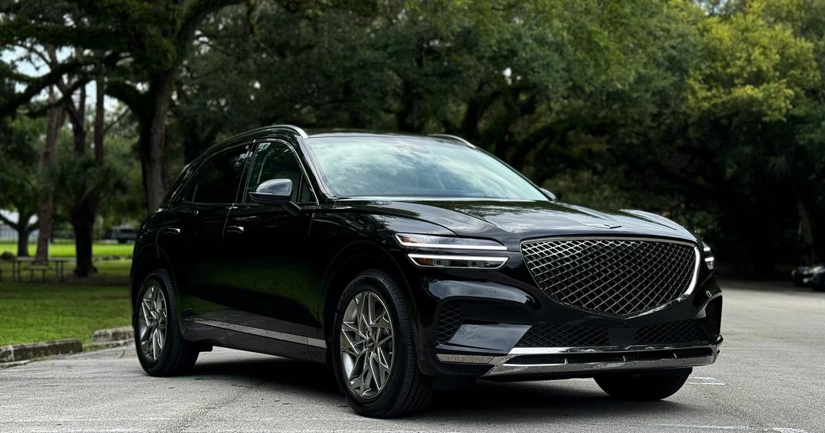Genesis GV70 2025 rental in North Miami Beach, FL by Darina S. | Turo
