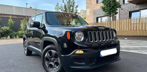 Jeep Renegade 2017 rental in London, ENGLAND by Shuaib A. | Turo
