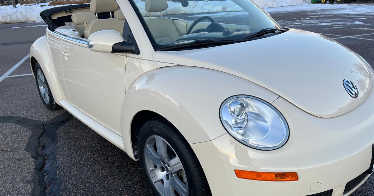 Volkswagen New Beetle 2006 rental in Commerce City, CO by Matthew L. | Turo