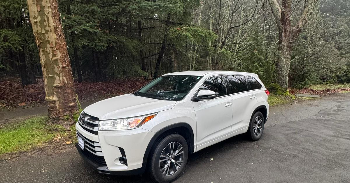 Toyota Highlander 2017 rental in Seattle, WA by Jenise O. | Turo