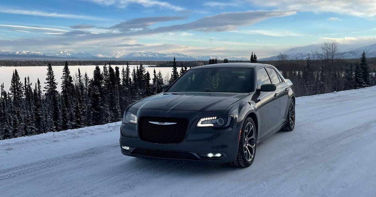Chrysler 300 2016 rental in Anchorage, AK by Justiss H. | Turo