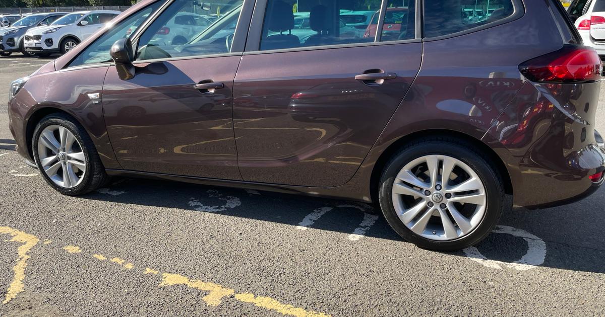 Vauxhall Zafira Tourer 2017 rental in Edinburgh, Scotland by Kaucher K ...