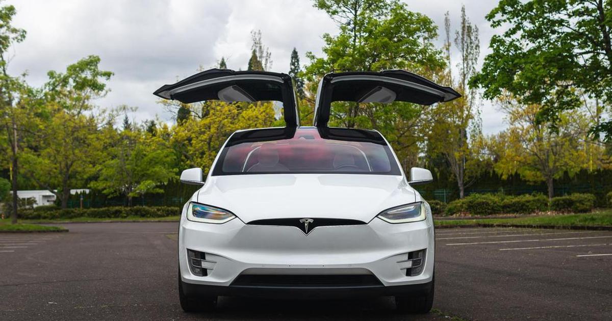 Tesla Model X 2016 rental in Beaverton, OR by Charlie S. | Turo