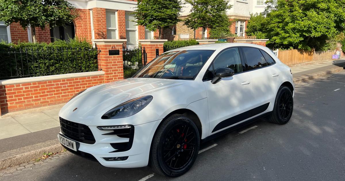 Porsche Macan 2016 rental in London, ENGLAND by Conor B. | Turo