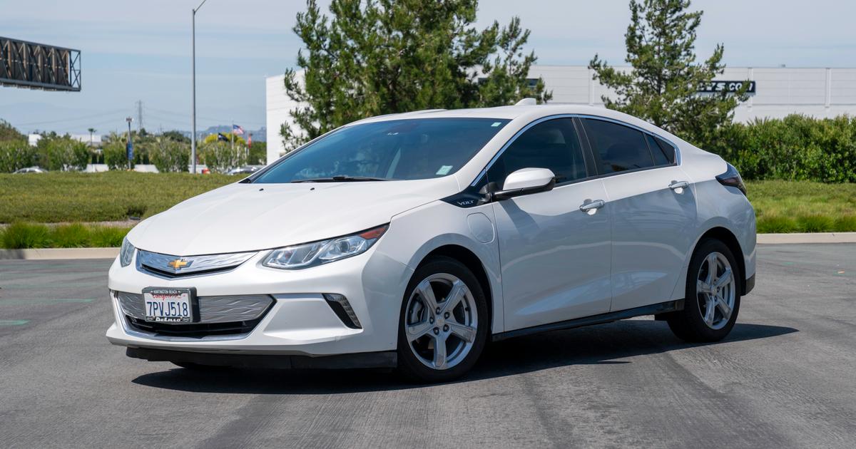 Chevrolet Volt 2016 rental in Irvine, CA by Cameron S. | Turo