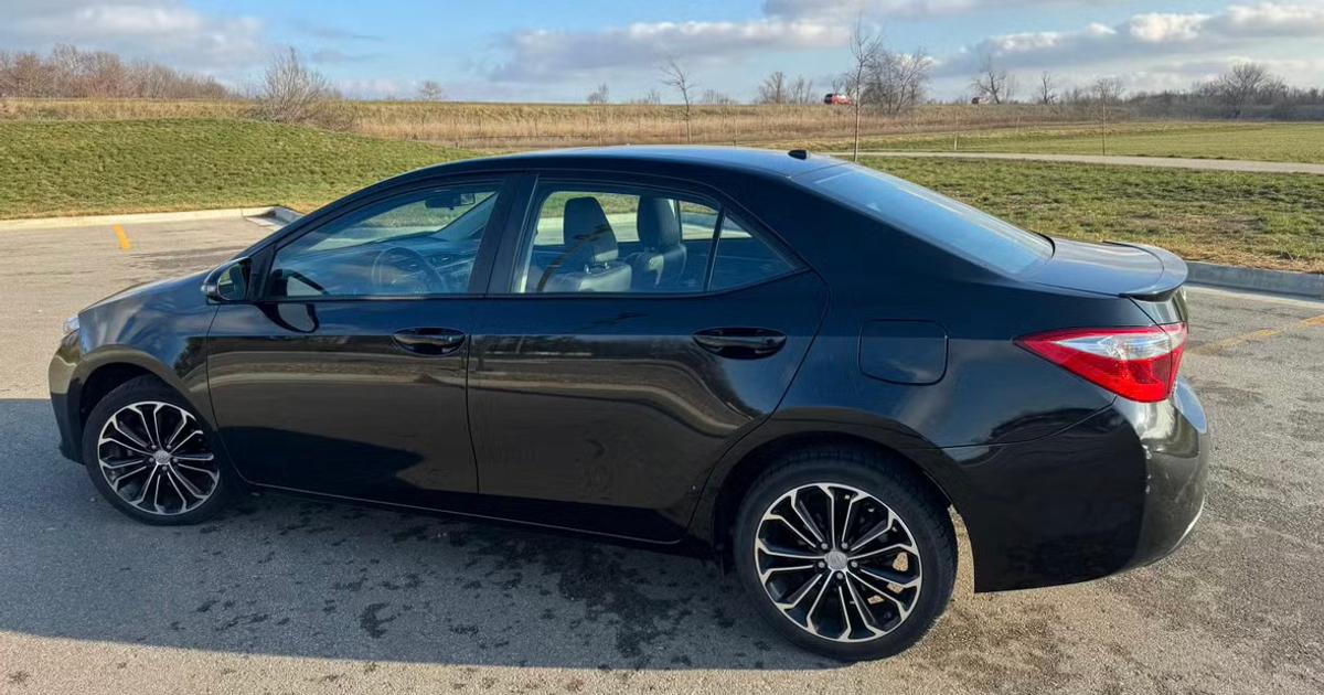 Toyota Corolla 2016 rental in Robins, IA by Courtney S. | Turo