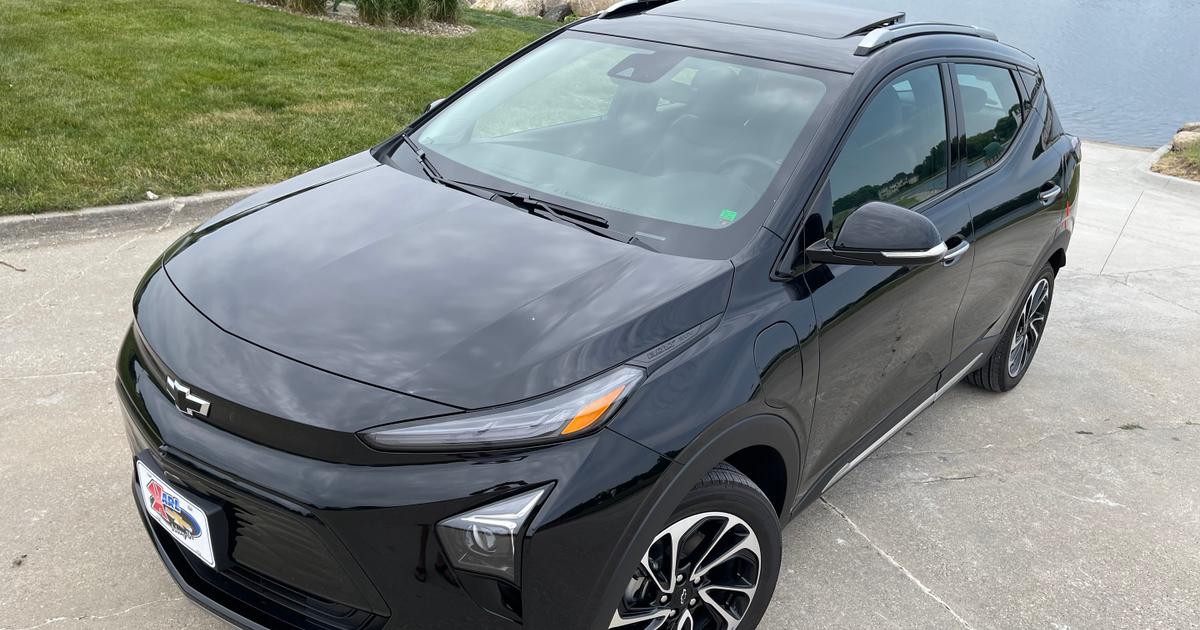 Chevrolet Bolt EUV 2023 rental in West Des Moines, IA by Ramon | Turo