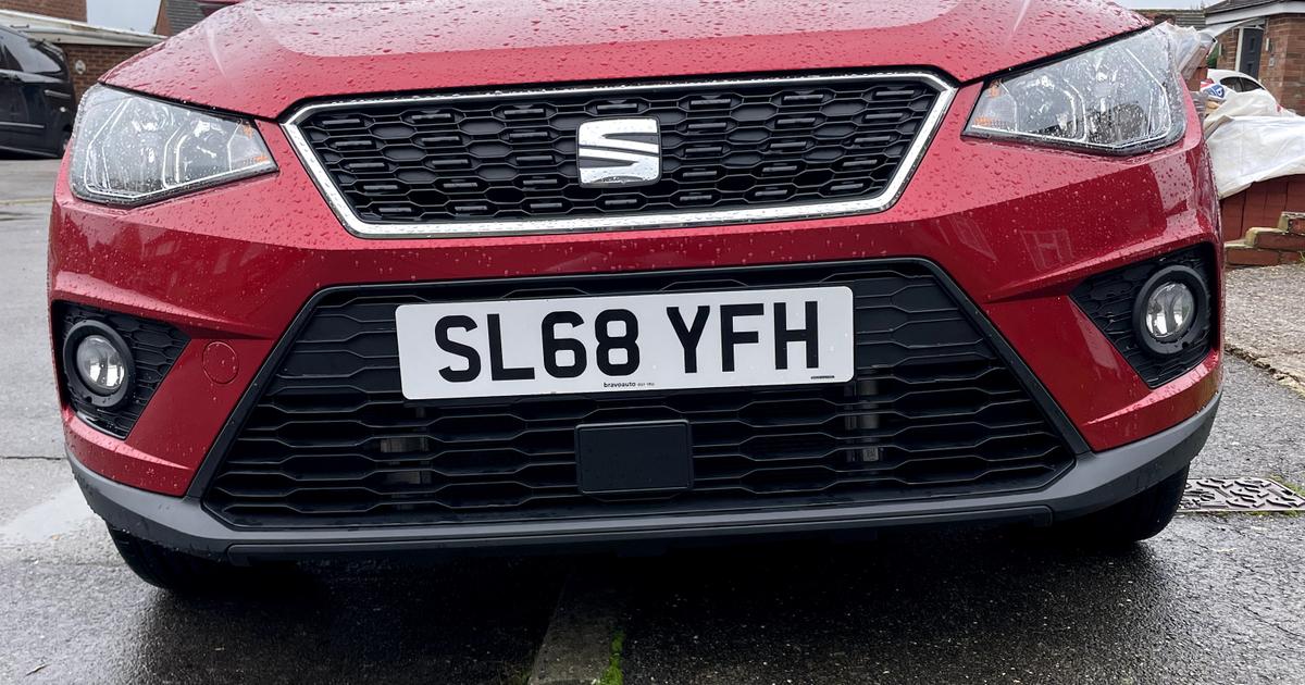 Seat Arona 2018 rental in Guildford, England by Dimiter S. | Turo