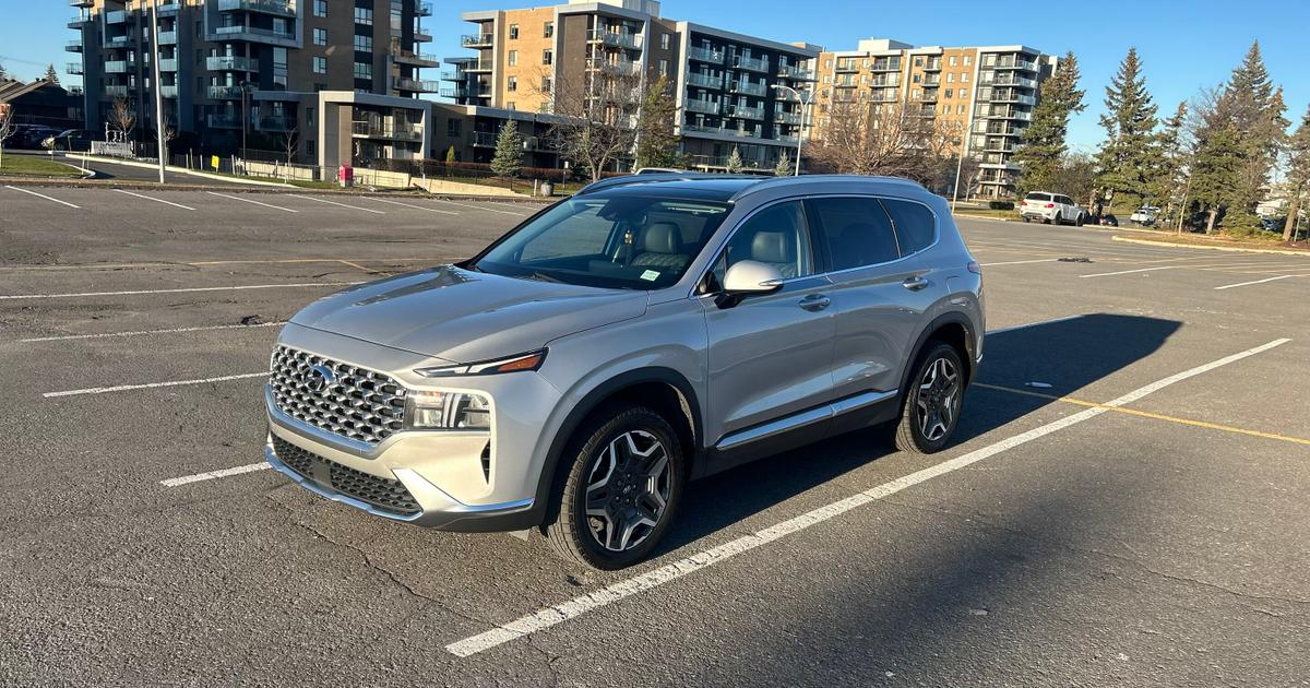 Hyundai Santa Fe Plug-In Hybrid 2022 rental in Côte Saint-Luc, QC by ...
