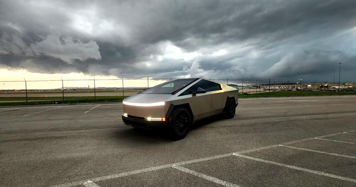 Founders series tesla semi store