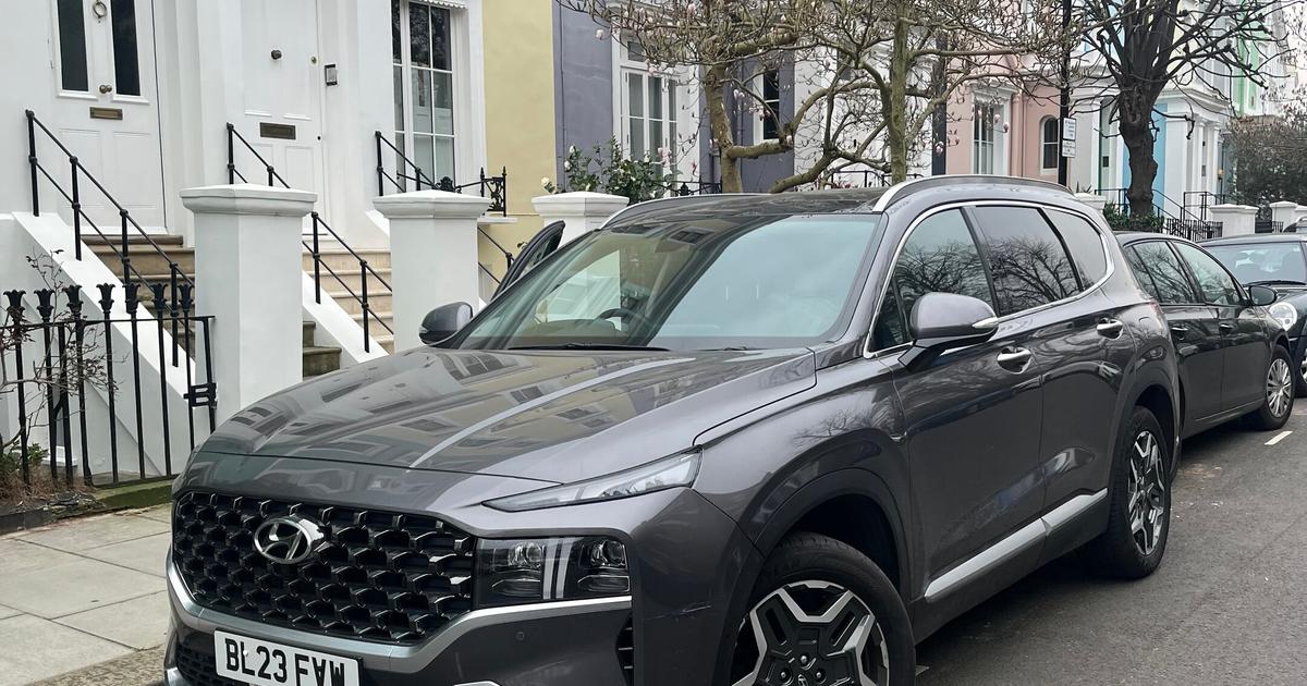 Hyundai Santa Fe 2023 rental in London, Notting Hill by Alexandra J. | Turo