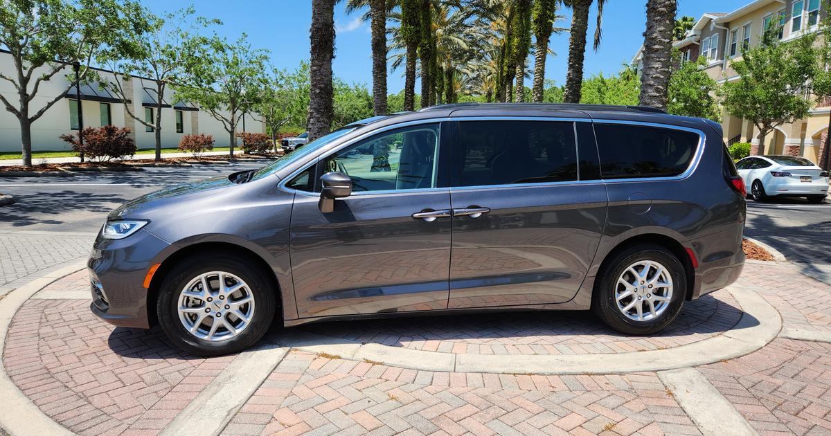 Chrysler Pacifica 2022 rental in Westchase, FL by Konstantin B. | Turo