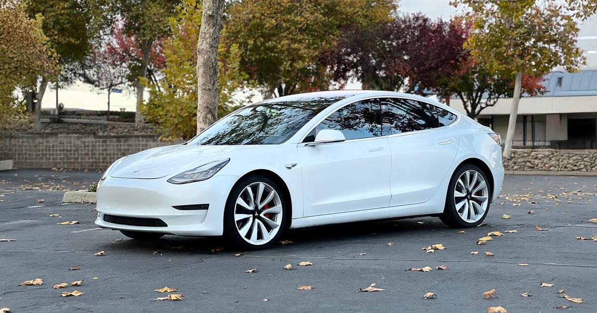 Renta de Tesla Model 3 2018 en Costa Mesa, CA por Vito | Turo