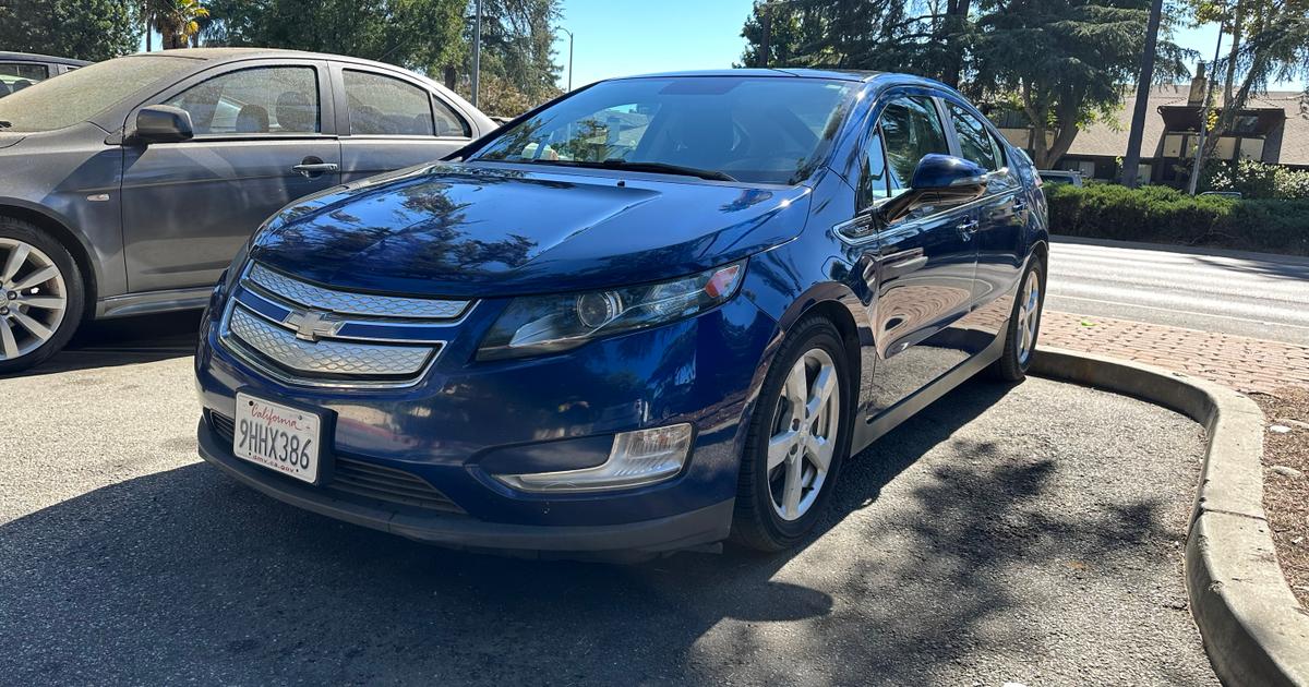 Chevrolet Volt 2012 rental in Los Angeles, CA by Igor K. | Turo